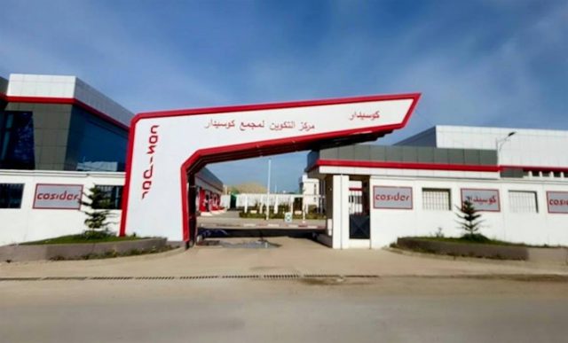 La base de vie et le siège de COSIDER bloqués - La Dépêche de Kabylie
